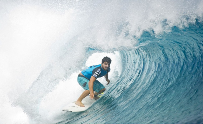 (Mise à jour) Le surfeur Ricardo dos Santos est décédé