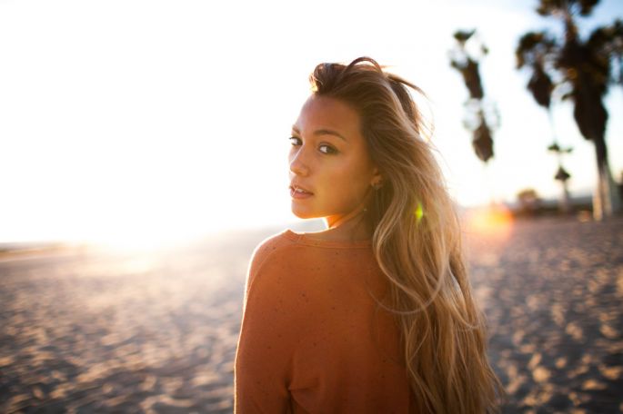 TIA BLANCO EST LA PIN UP DE LA SEMAINE