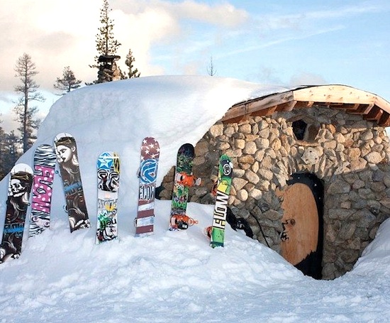 La légende du snowboard Mike Basich construit la maison de ses rêves