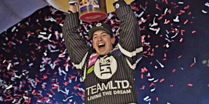 Crashed Ice 2015 : Scott Croxall champion du monde