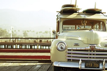 Le top des voitures de rêve pour partir surfer