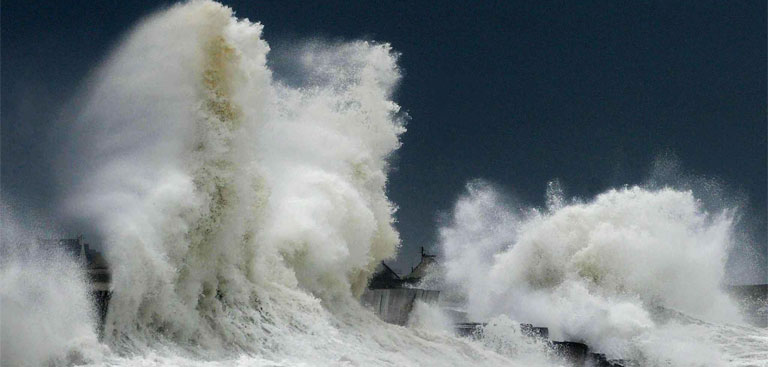 Alerte : une houle phénoménale est annoncée sur la côte Atlantique