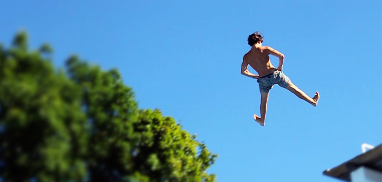 Voici le Bellyflop, le saut de la mort version norvégienne