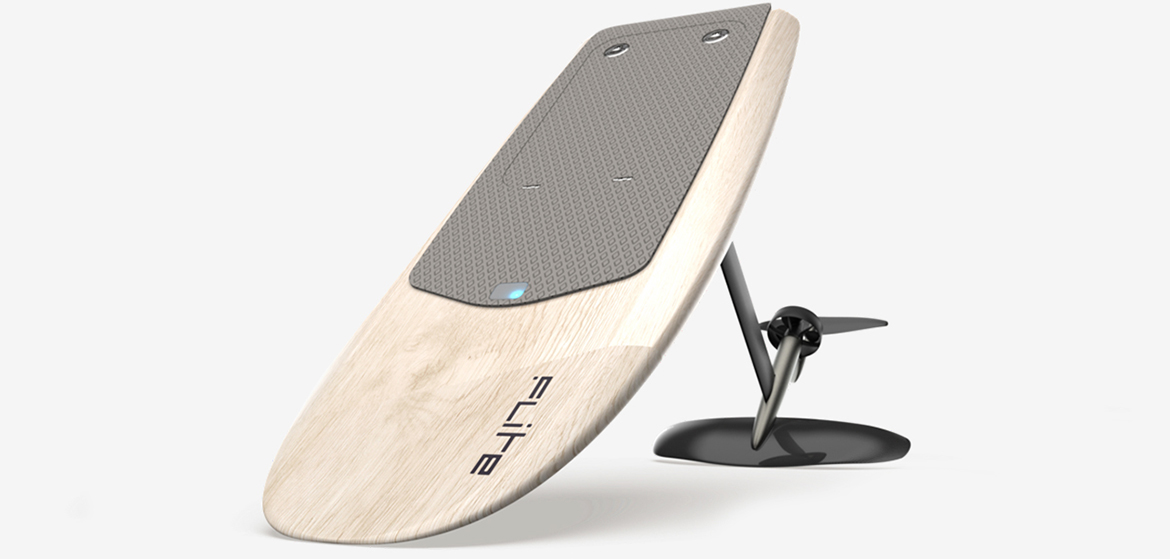 Fliteboard sort un Foil électrique en carbone ultra design