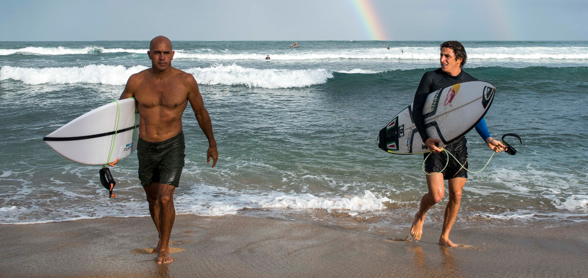 500 000 euros pour une leçon de surf privée avec Kelly Slater
