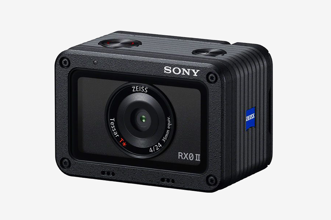 Sony dévoile l’appareil photo compact le plus petit et le plus léger au ...