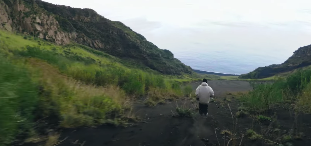 Vidéo : Candide Thovex en mode ski d’été sur un volcan