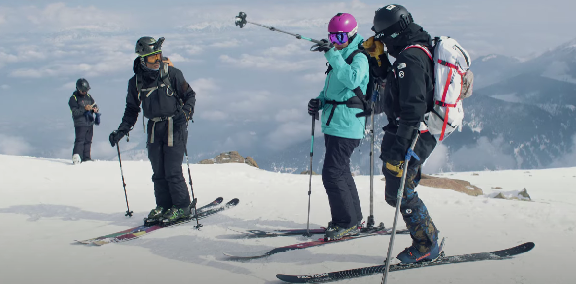 Vasu Sojitra : Freeskieur unijambiste et athlète professionnel