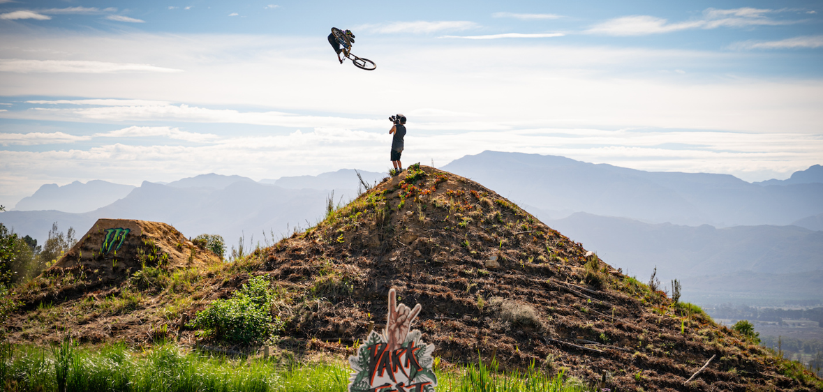 Vidéos : Les premières images folles du Darkfest 2025